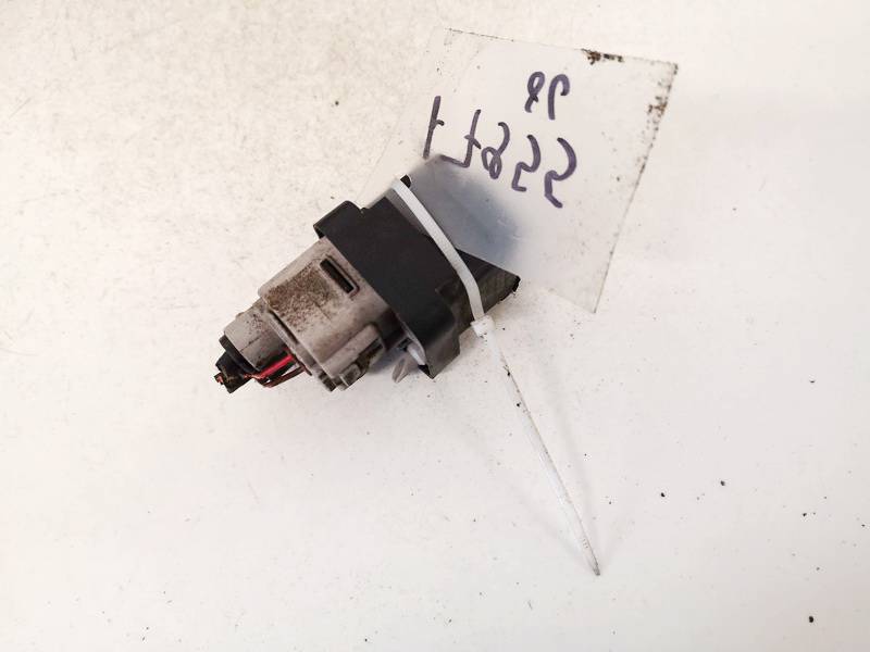 2861067010 28610-67010, 156700-0671 Relay module Toyota Avensis 2006 2 ...