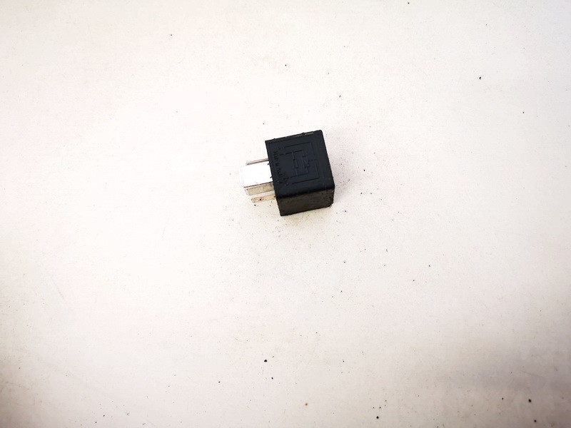 7m0951253a v23136-j6-x45, 95vw10k705ca Relay module Volkswagen Phaeton ...