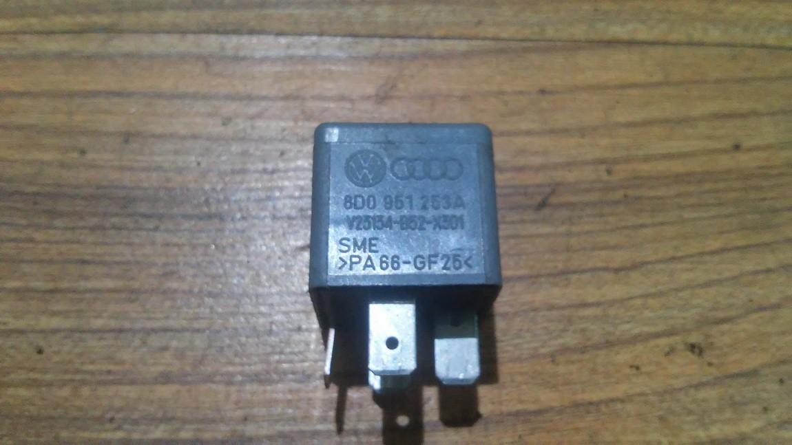 8d0951253a 373,v23134-b52-x301,pa66-gf26 Relay module Audi A6 1998 2.5L ...