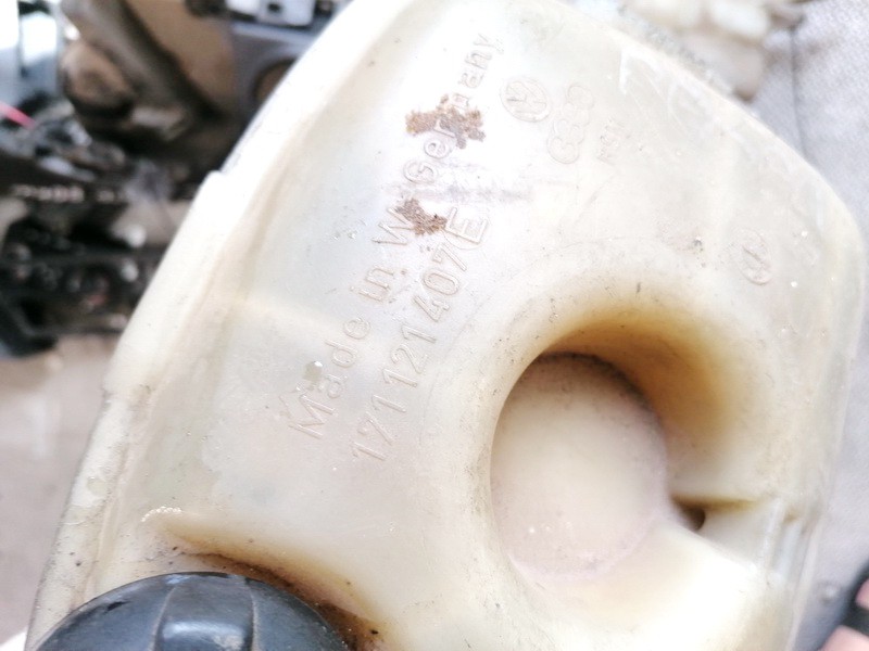 171121407E USED Expansion Tank coolant (RADIATOR EXPANSION TANK BOTTLE ...