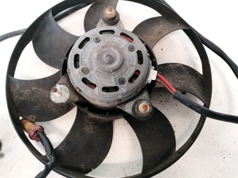 8D0959455C 849355M Diffuser, Radiator Fan Volkswagen Passat 1997 1.9L ...