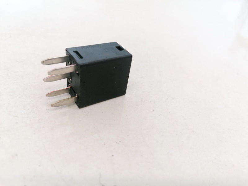 13500128 0248 Relay module Opel Insignia 2011 2.0L - EIS01342185 | Used ...