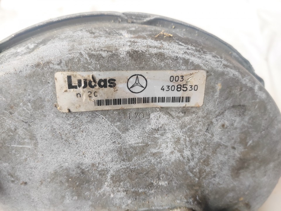 0034308530 used Brake servo - booster (Servo brake) Mercedes-Benz E ...