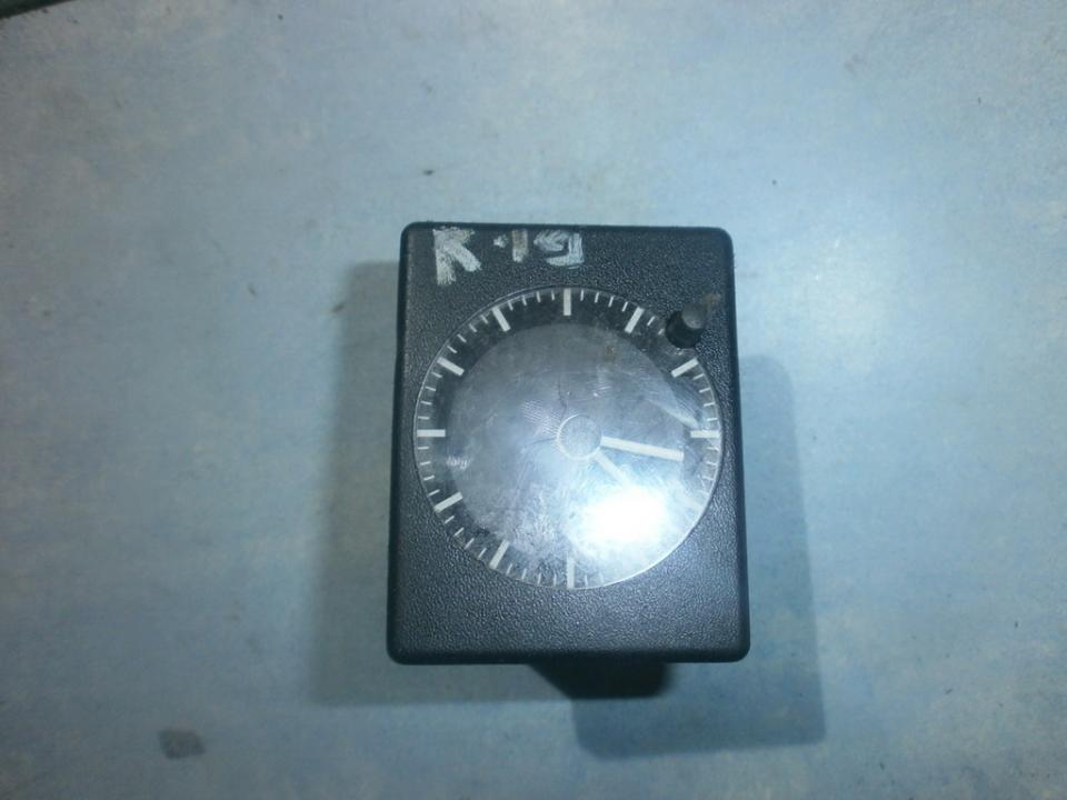 Dashboard Radio Display (Clock,Info Monitor,BORD COMPUTER) Renault 19 ...