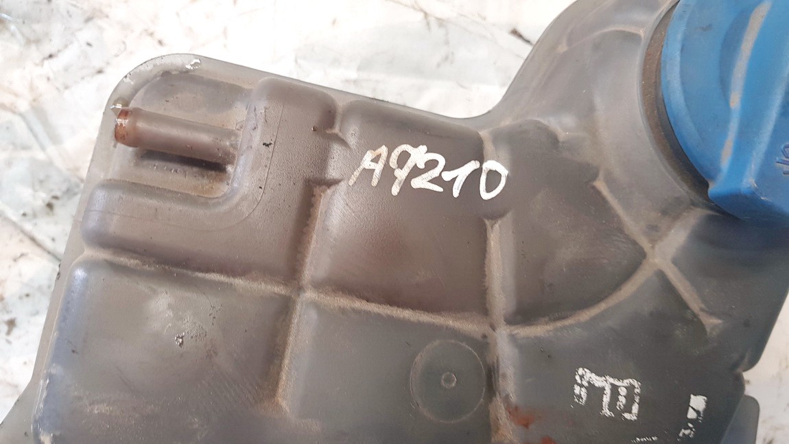 8e0121403e used Expansion Tank coolant (RADIATOR EXPANSION TANK BOTTLE ...