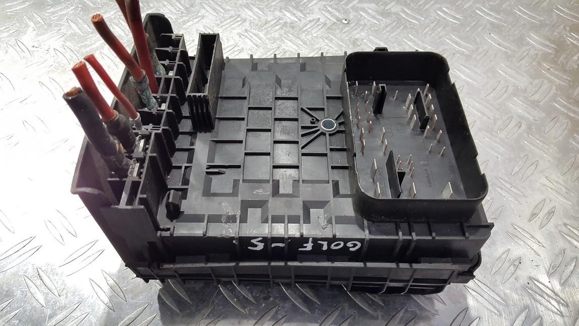 1K0937125A 0-1718307-1, 017183071 Fuse box Volkswagen Golf 2005 ...