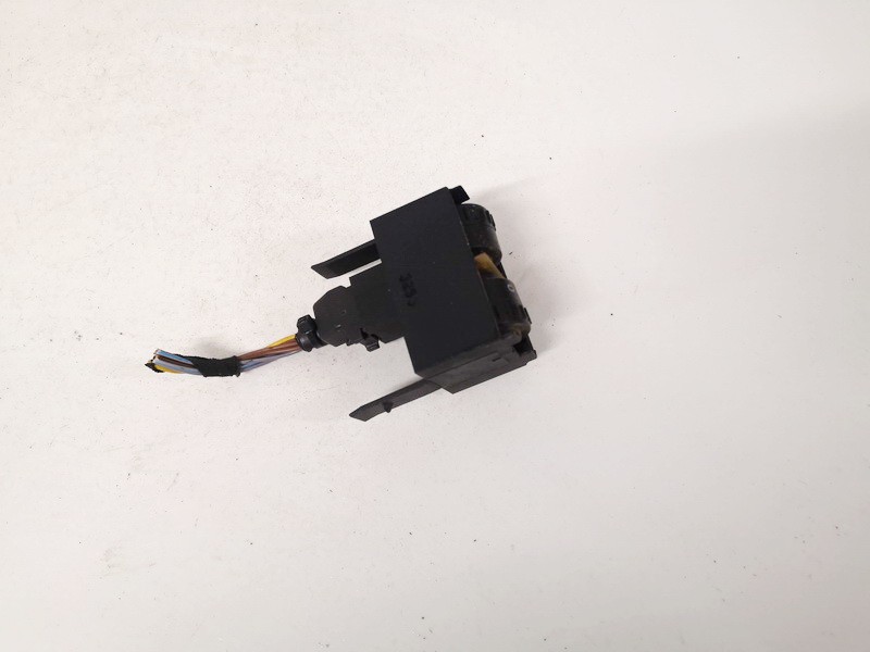 1t0941333 used Headlight Range Control Light Controller Lighting ...