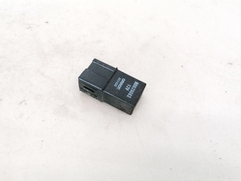 MB629083 Mitsubishi Galant 1998 Relay module | EuroImpex