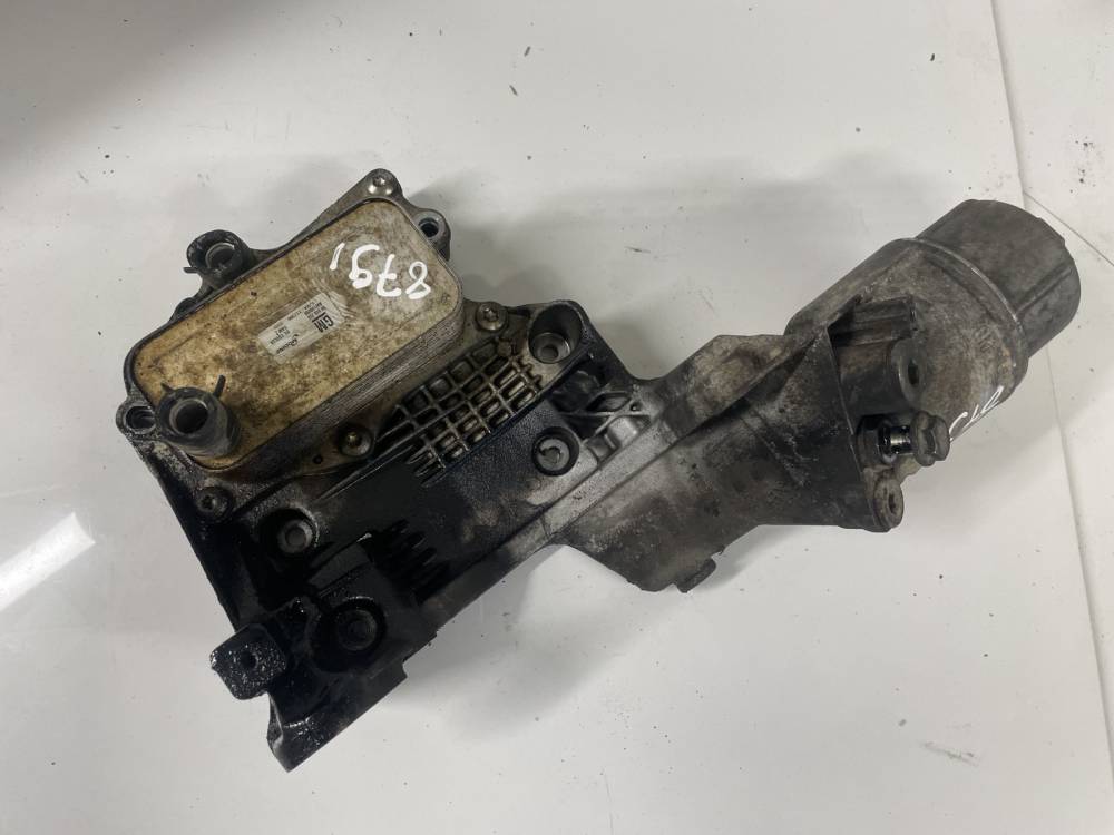 96868256 aw100099 Oil Filter Housing (oil filter cooler) Chevrolet ...