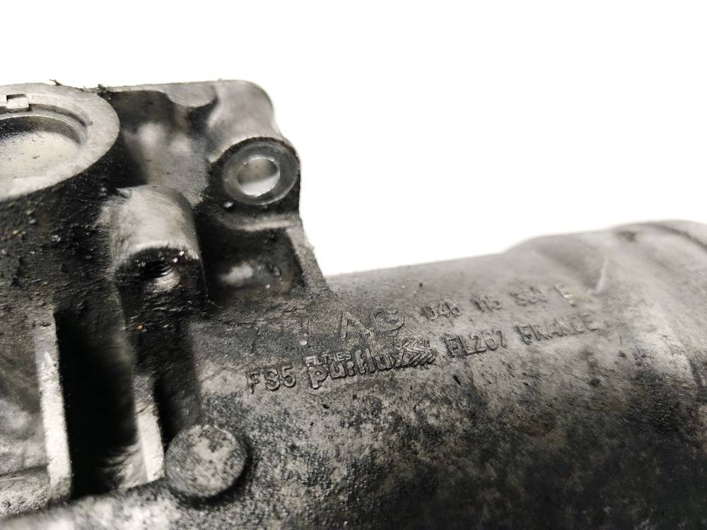 045115389e used Oil Filter Housing (oil filter cooler) Volkswagen Caddy ...