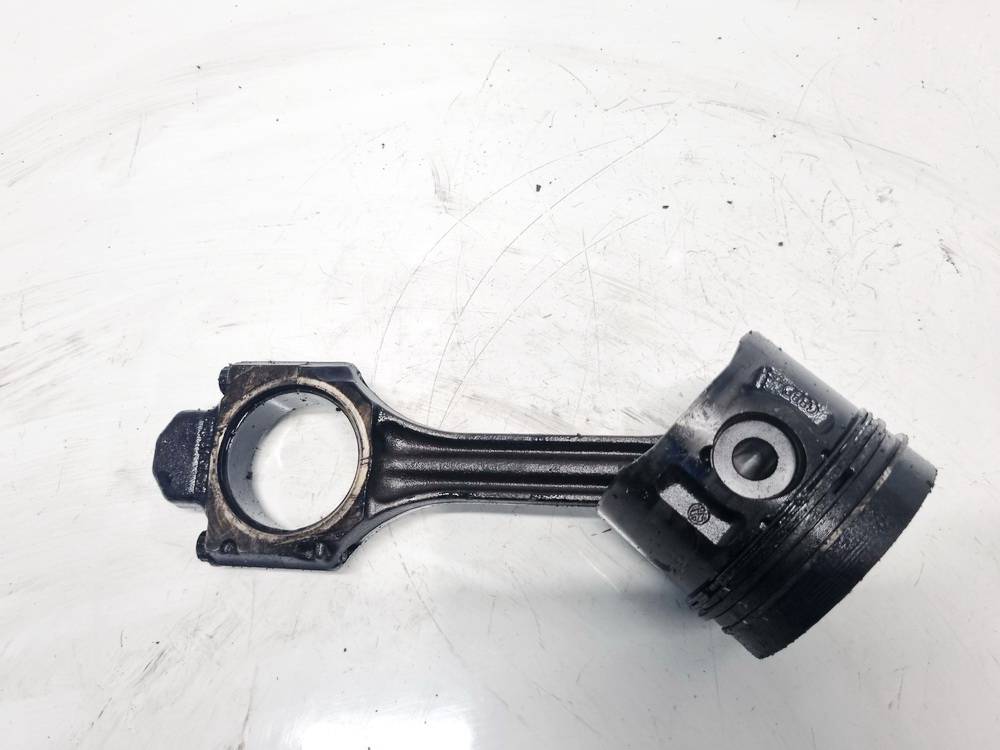 028J Volkswagen Polo 1999 Piston and Conrod (Connecting rod) | EuroImpex