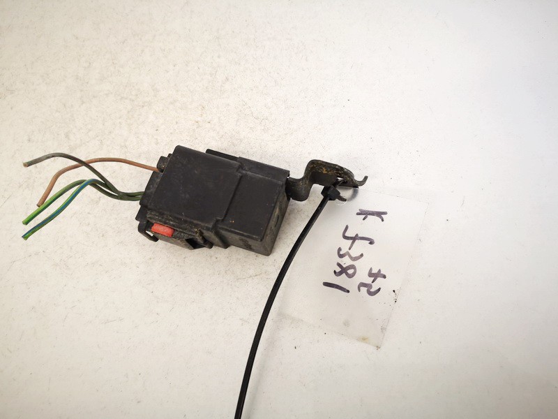 04868478aa used Relay module Chrysler Voyager 2004 2.5L - EIS01612238 ...