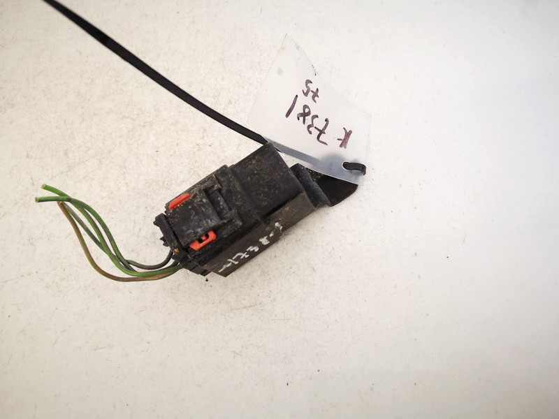 04868478aa used Relay module Chrysler Voyager 2004 2.5L - EIS01612238 ...