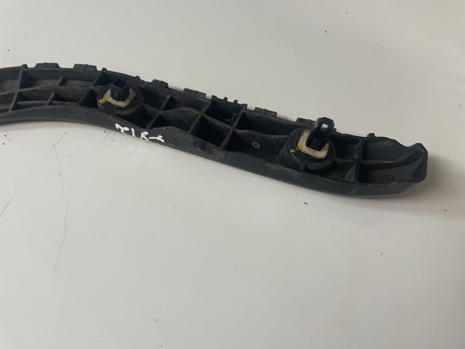 525750f020 52575-0f020 Rear Bumper mounts (BUMPER BRACKET) right Toyota ...