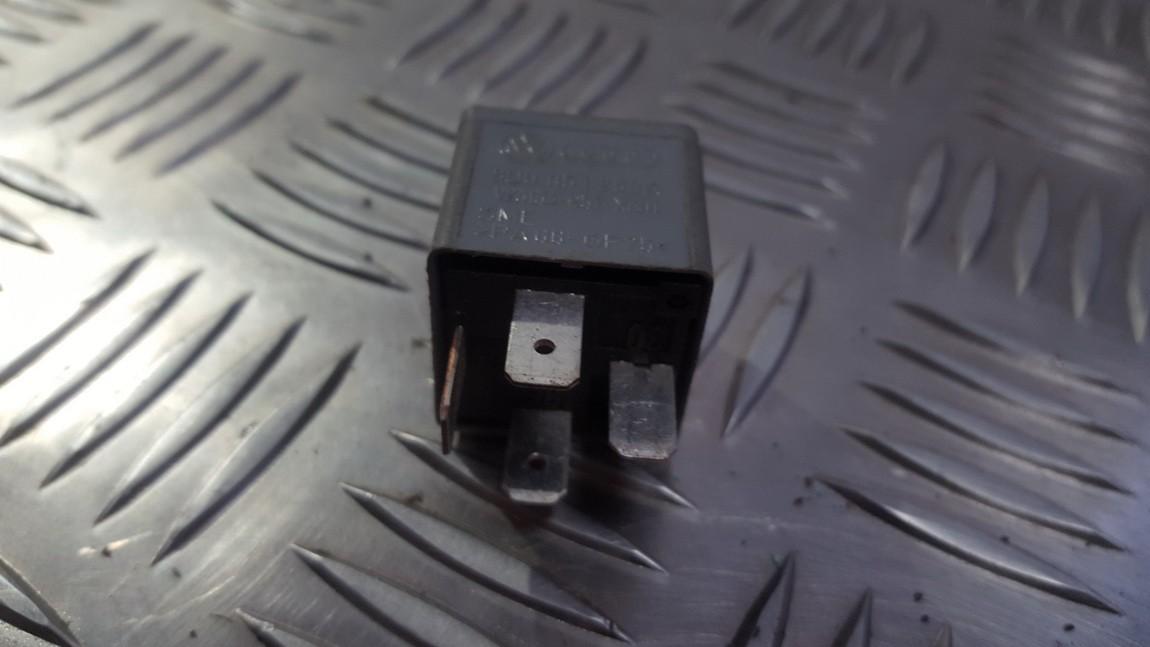 8d0951253a 373 Relay module Volkswagen Passat 2002 - EIS00332253 | Used ...