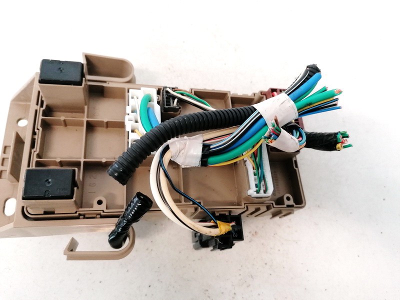 82201AJ000 906107 Fuse box Subaru Legacy 2010 2.0L - EIS01112269 | Used ...