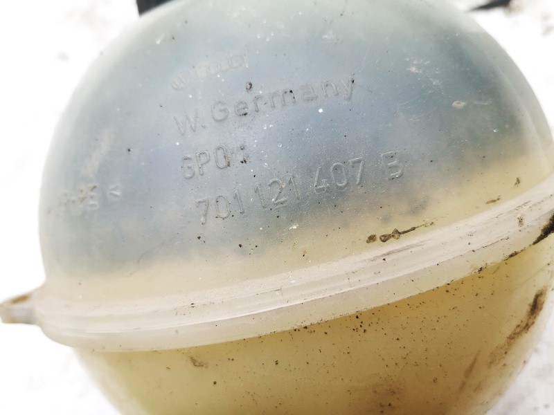 701121407b used Expansion Tank coolant (RADIATOR EXPANSION TANK BOTTLE ...