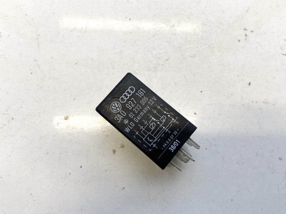 3A0927181 61233005 Relay module Audi A4 1998 1.9L - EIS01532321 | Used ...