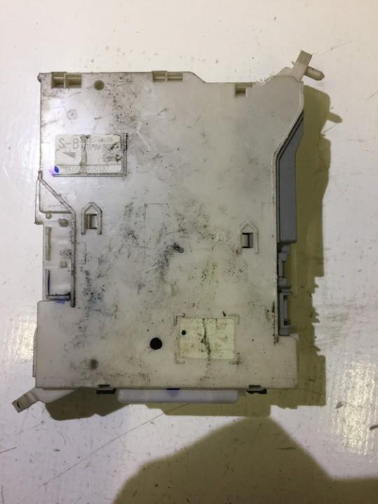 8273053050 Fuse box Lexus IS - CLASS 2007 2.5L - EIS00150234 | Used ...