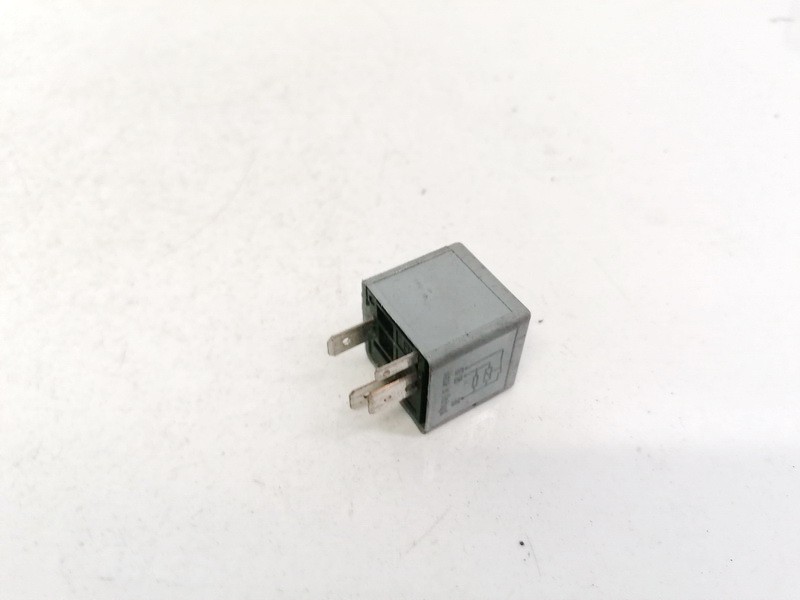 1j0906381a v23134-b63-x396, 109 Relay module Volkswagen Golf 1999 ...