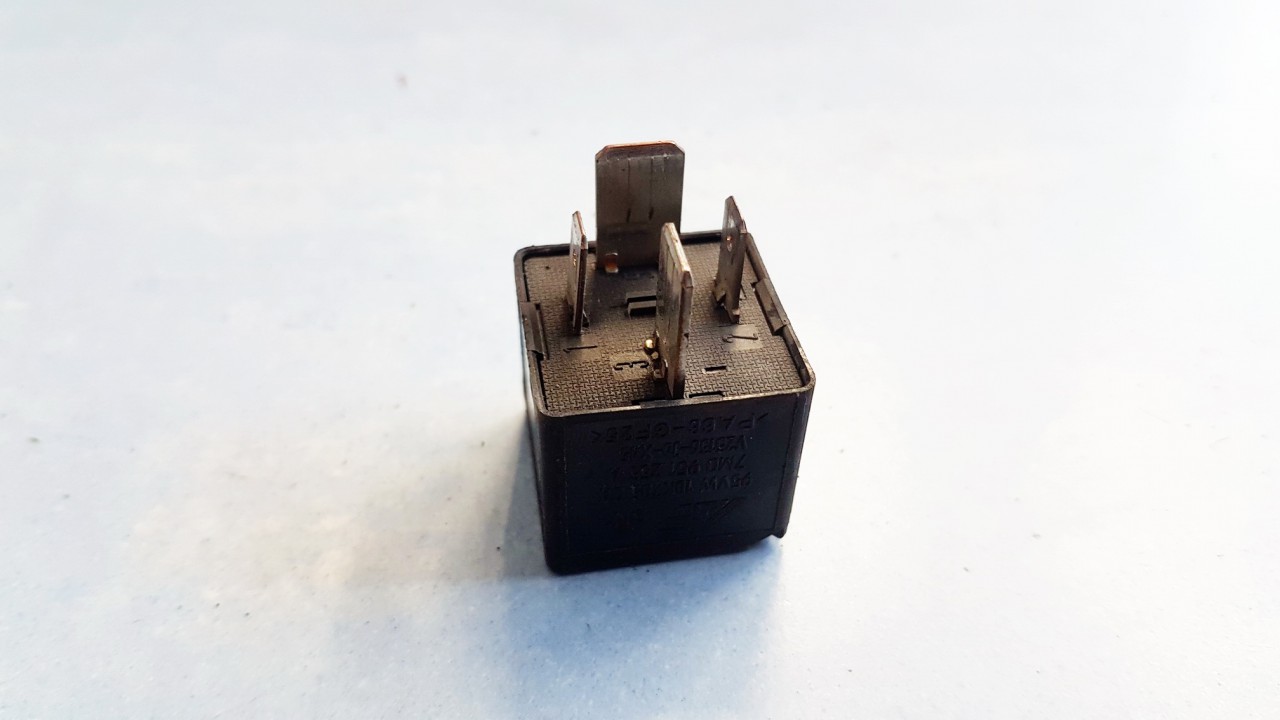 7M0951253A 95VW10K705CA Relay module Volkswagen Passat 1992 1.9L ...