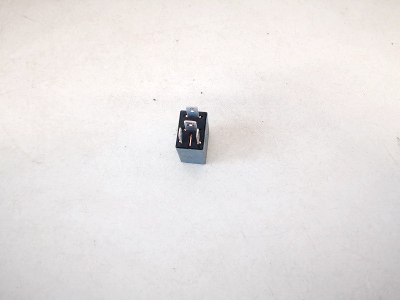 9008087021 vfm-11f41-z16, 90080-87021 Relay module Toyota Aygo 2012 ...