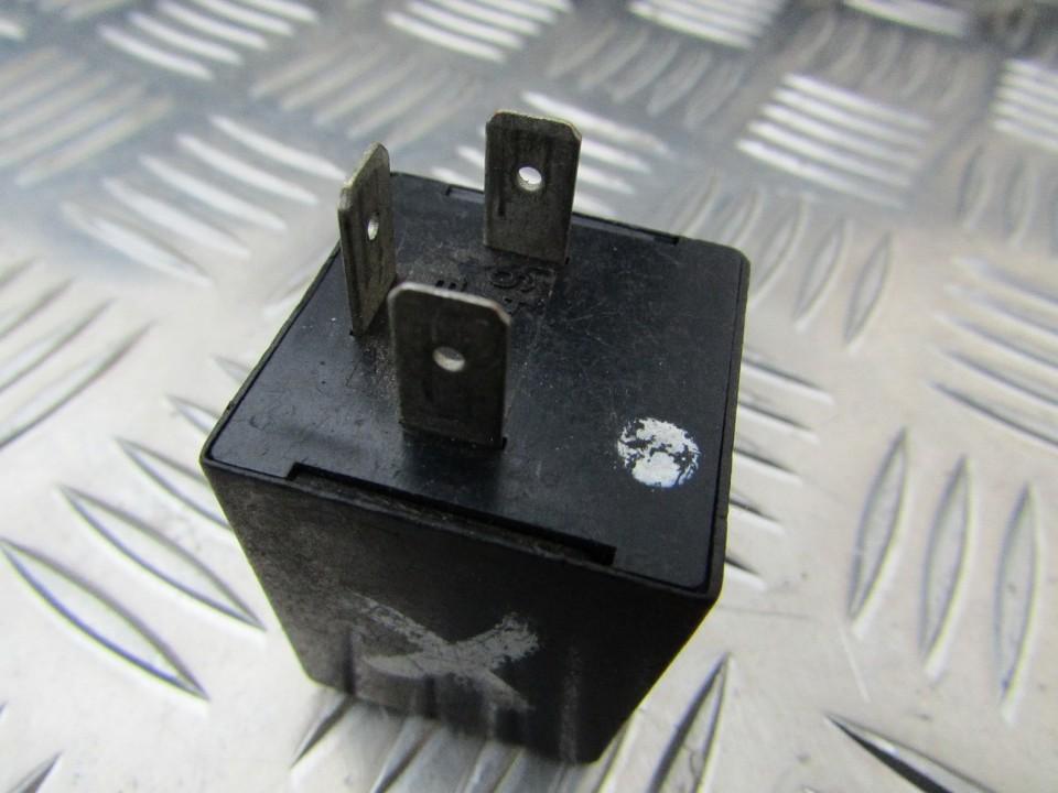 111953227D 5WK1605 Relay module Volkswagen Golf 1996 4EUR EIS00442466 ...