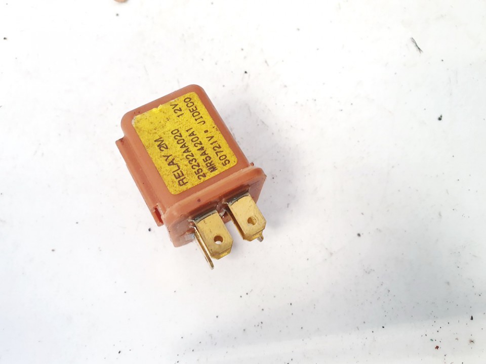 25232aa020 mr5a420a1 Relay module Subaru Legacy 2005 2.0L - EIS01502513 ...