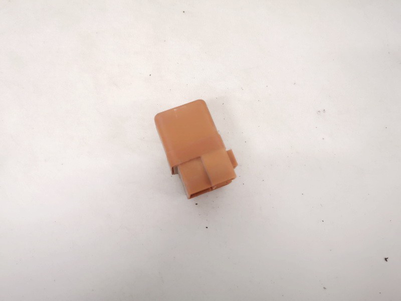 2523079964 used Relay module Nissan Almera Tino 2001 2.2L - EIS01232518 ...