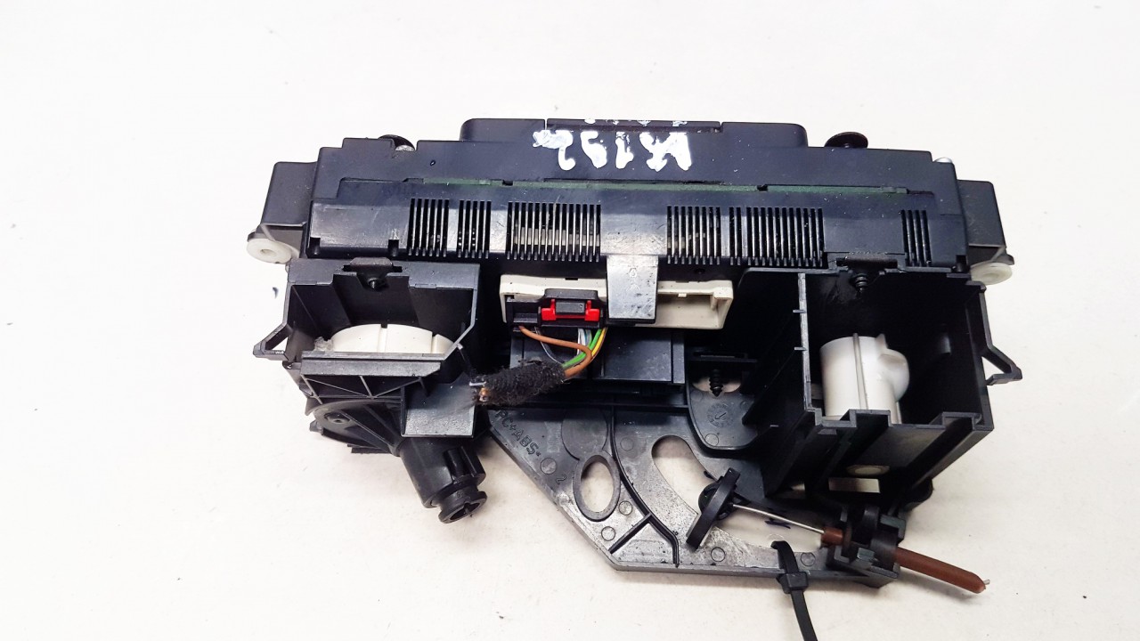 USED USED Climate Control Panel (heater control switches) Volkswagen ...