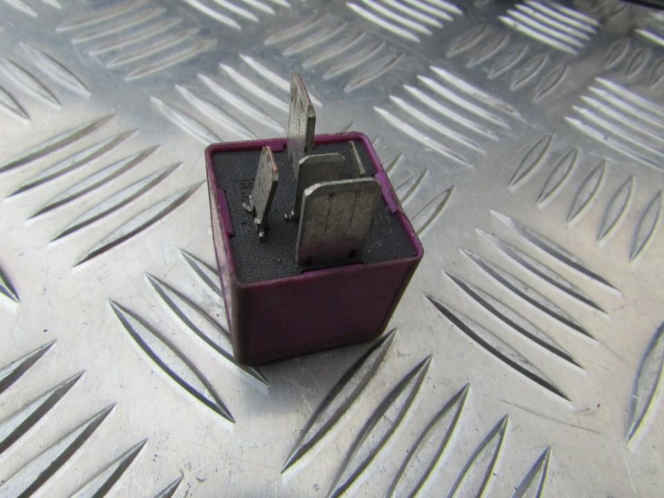 90459642 V23136-J4-X10, V23136J4X10 Relay module Opel Vectra 2001 0.0L ...