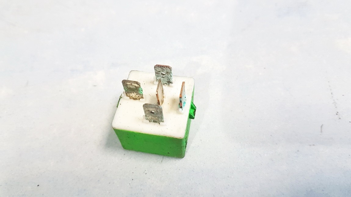 35a03531 used Relay module Peugeot 406 2000 2.0L - EIS00932557 | Used ...