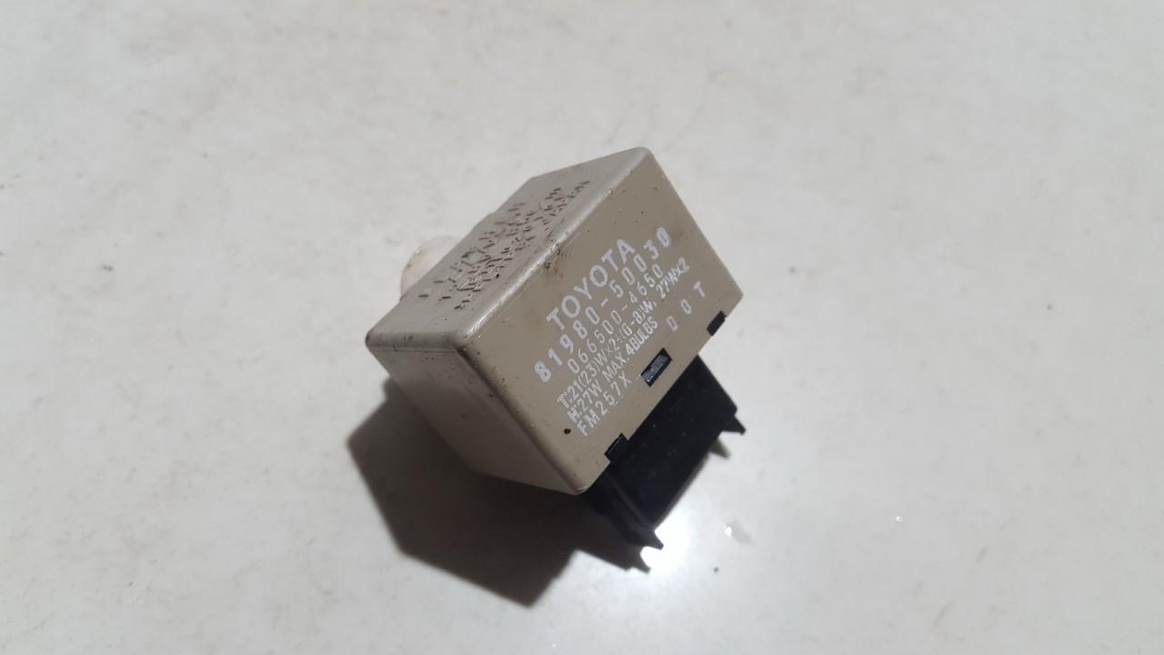 8198050030 81980-50030 Relay module Toyota Avensis Verso 2001 2.0L ...