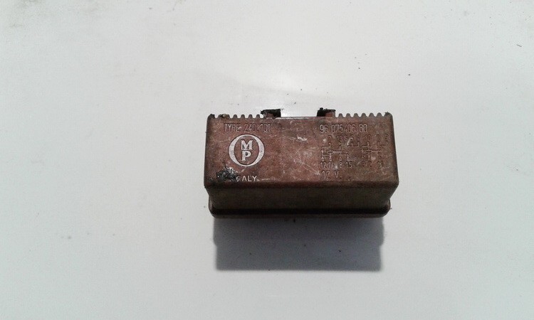 9607540680 7136541019 Relay module Citroen Xantia 1996 0.0L 9EUR ...