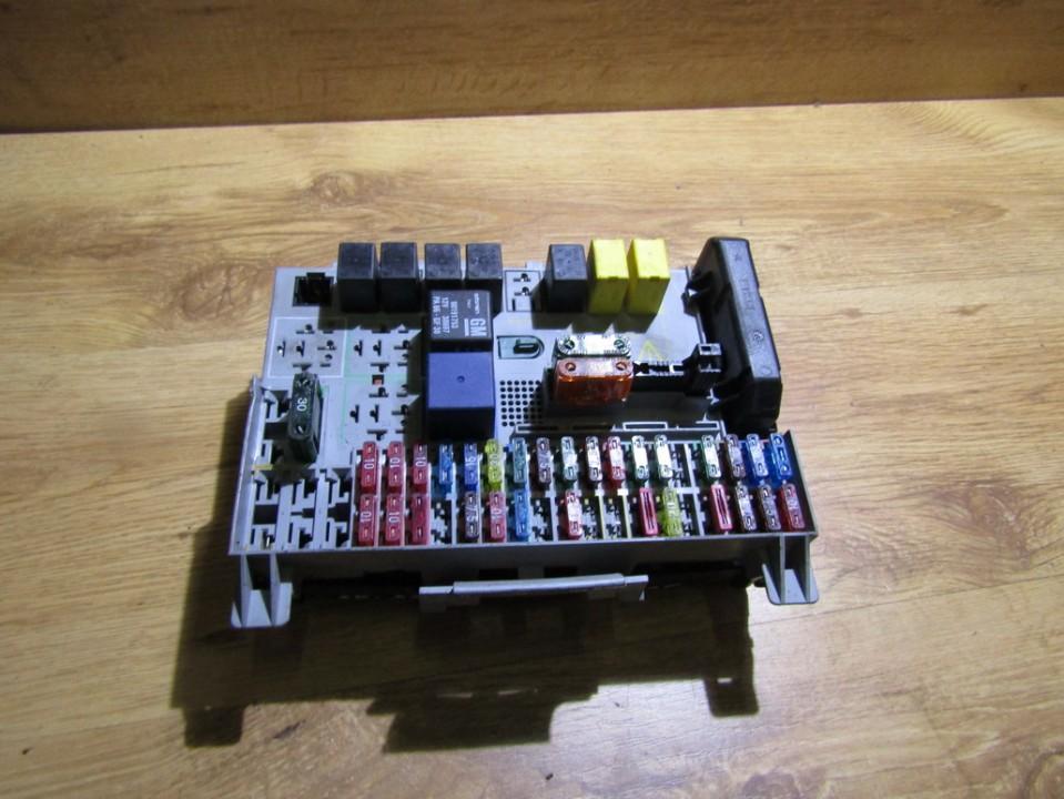 90589965 90191753 Fuse box Opel Astra 1998 2.0L - EIS00130261 | Used ...