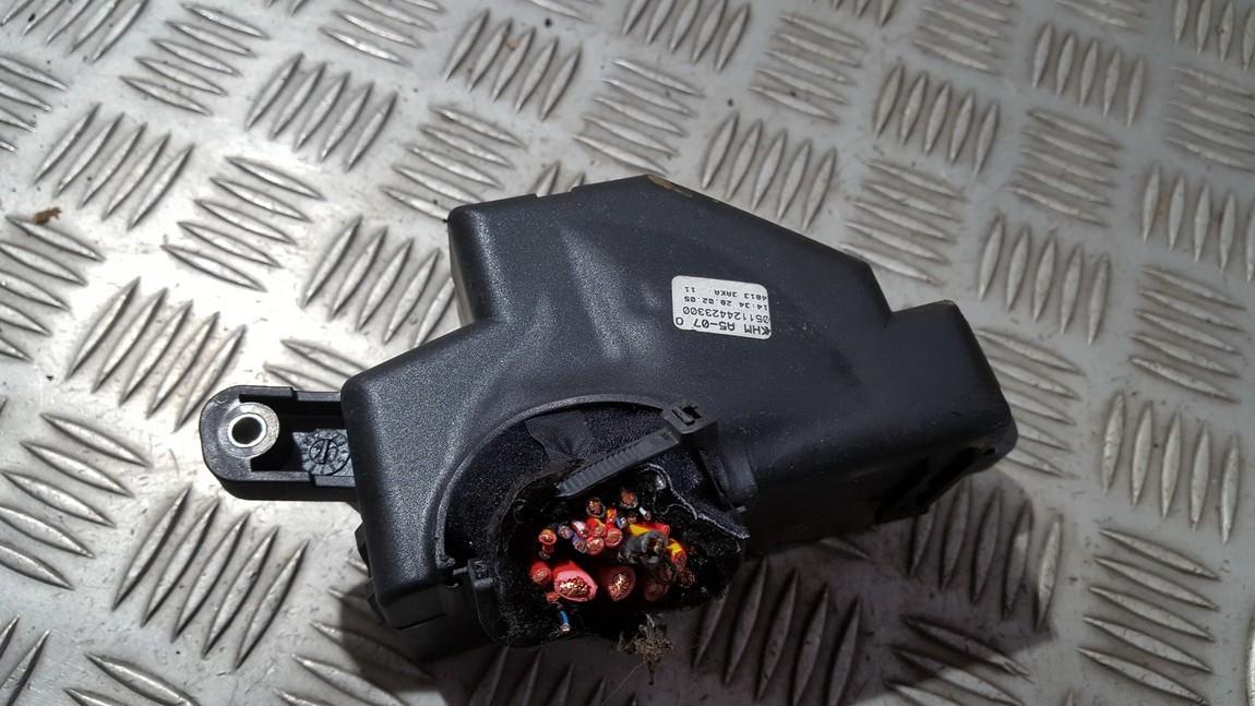 1k2941824 221204 02246 Fuse box Volkswagen Golf 2005 1.9L - EIS00522636 ...