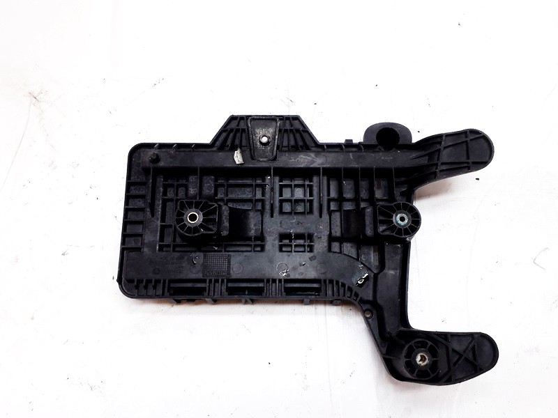 1k0915333b 1k0 915 333 b Battery Boxes - Trays Volkswagen Golf 2006 ...