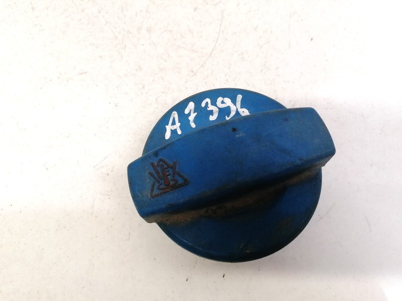 8E0121321 USED Expansion Tank coolant (RADIATOR EXPANSION TANK BOTTLE ...