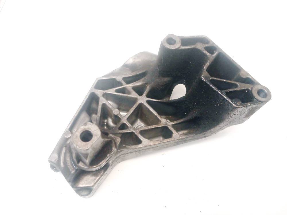 038199207h 038199207h Engine Mount Bracket and Gearbox Mount Bracket ...