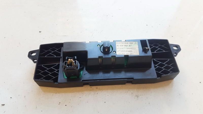 96439997XT USED Dashboard Radio Display (Clock,Info Monitor,BORD ...