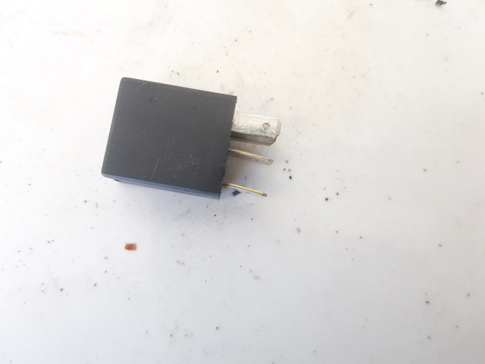 7700414484 29201041 Relay module Renault Megane 2000 1.4L - EIS01322782 ...