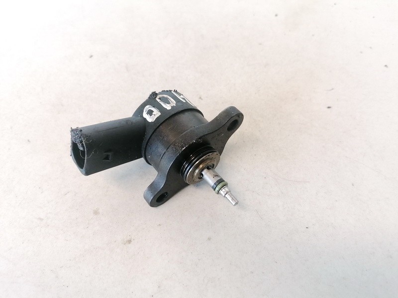 A6110780549 0281002698 High pressure fuel line sensor Mercedes-Benz C ...