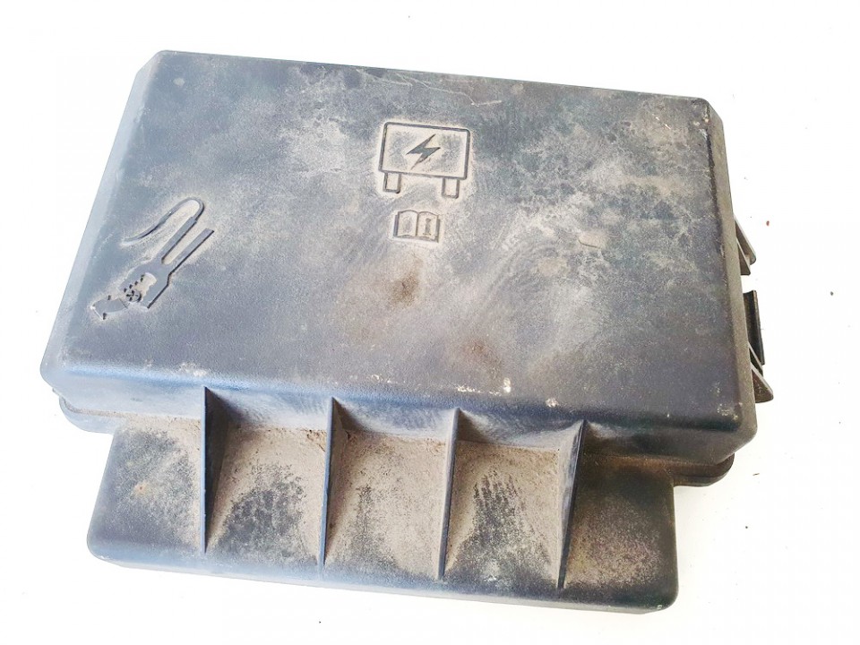 7140191430 7140-1914-30 Fuse Box Cover Chrysler 300C 2005 3.5L ...