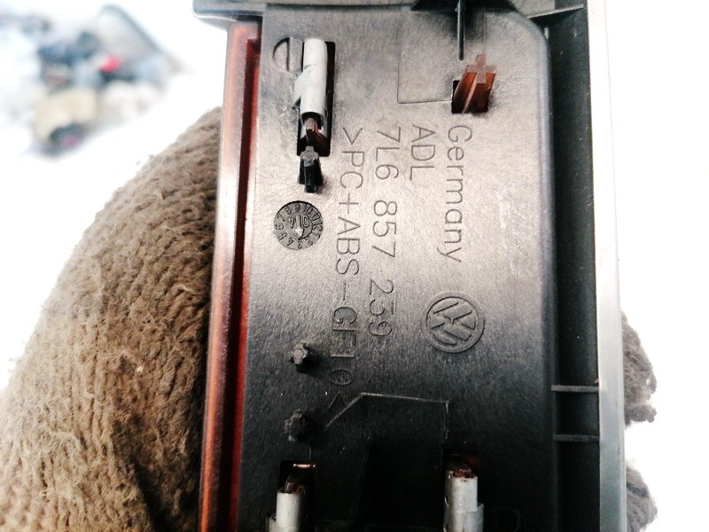 7L6857239 USED Climate Control Panel (heater control switches ...