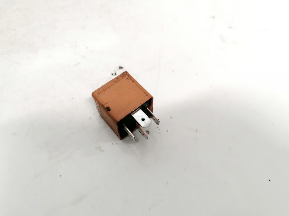 bj3214b192ca bj32-14b192-ca, v23134-b152-x514 Relay module Land-Rover ...