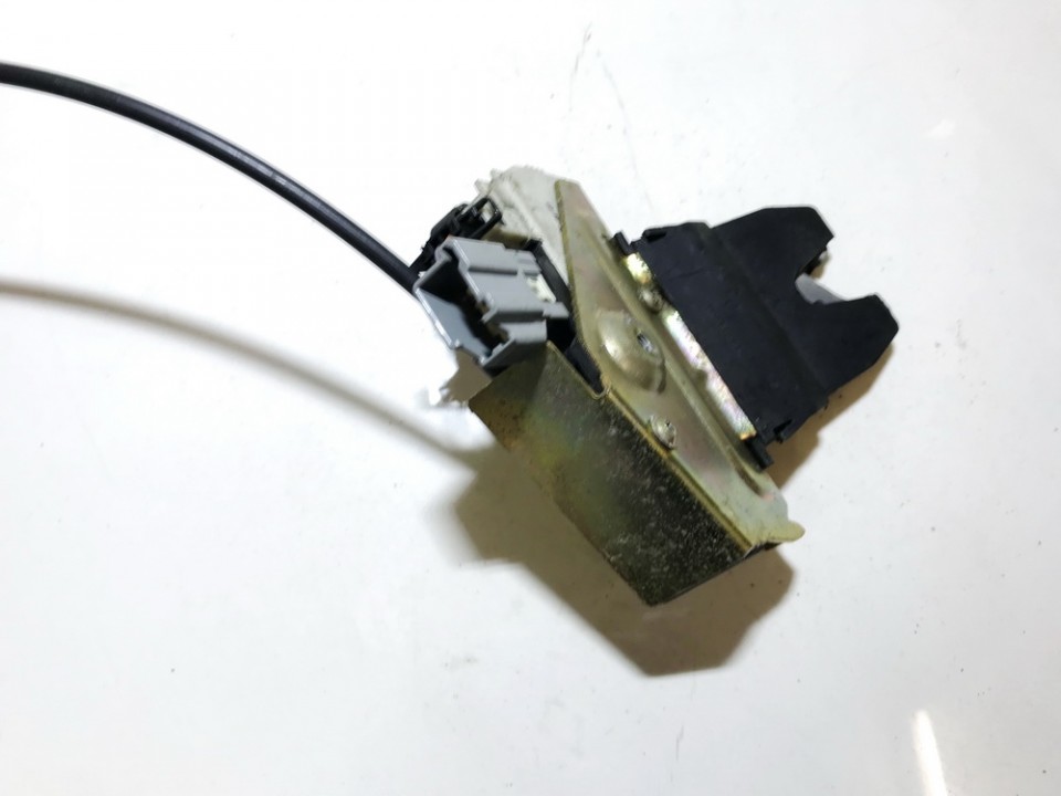 8652398 used Rear Trunk Lid Lock Latch Volvo S80 2002 - EIS00702870 ...