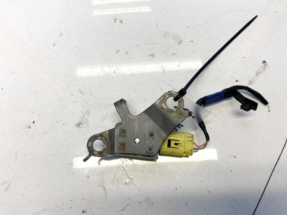 8986042020 89860-42020, 187900-1131, 1879001131 Srs Airbag crash sensor ...