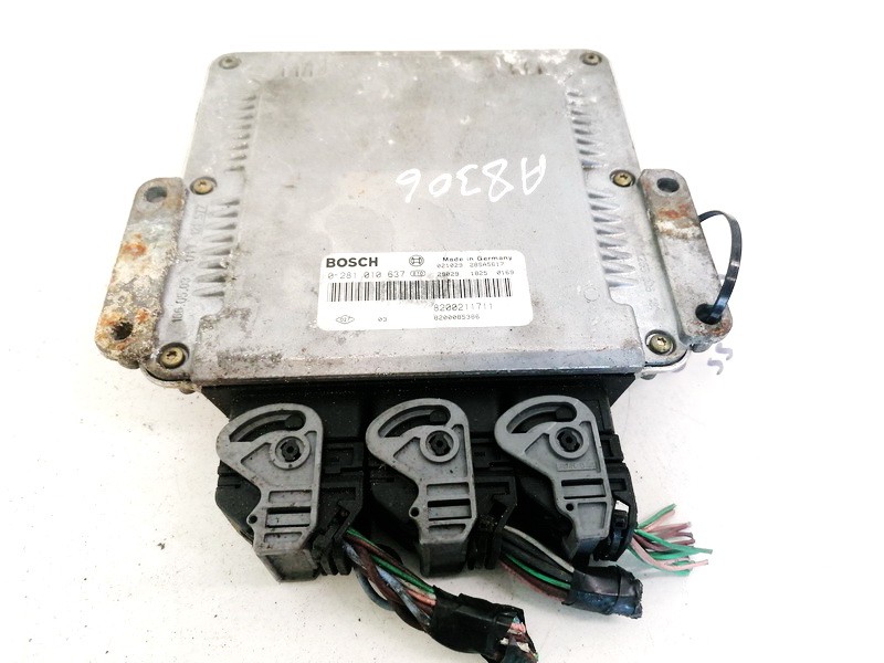8200211711 0281010637 ECU Engine Computer (Engine Control Unit) Renault ...