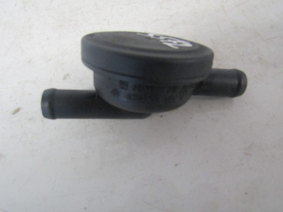 8200045745 8200 045 745 ,39 111 71 919 Vacuum pump - Breather (PCV ...