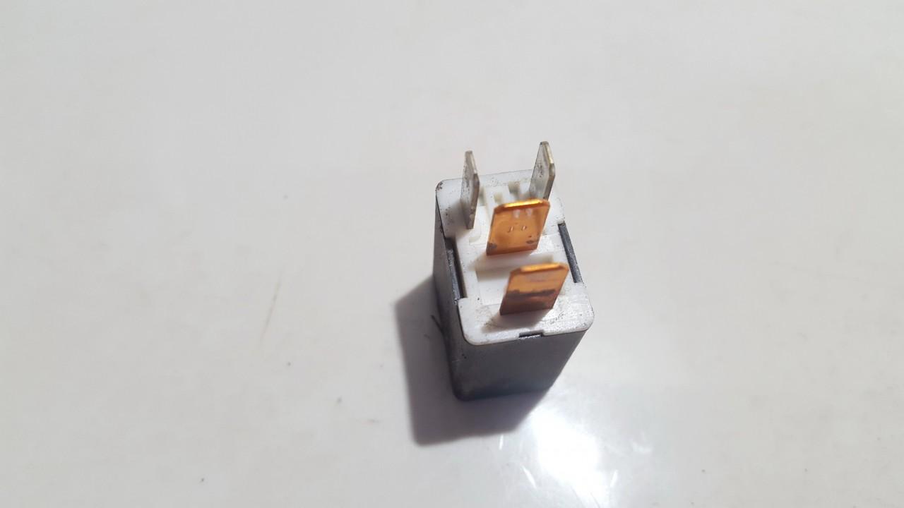 B115 3D18 Relay module Mazda 6 2003 - EIS00640304 | Used Auto Parts Shop